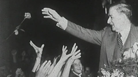 Duplessis : un homme et sa statue